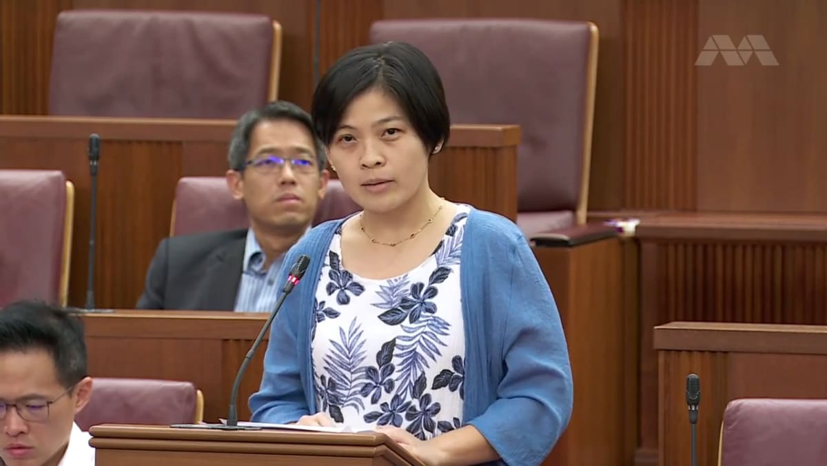Tan Yia Swam On Constitution And Penal Code Amendment Bills Relating To