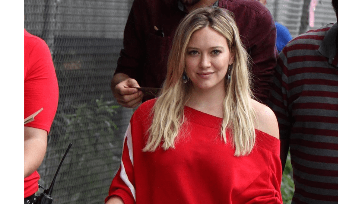 Hilary Duff Feels Lizzie Mcguire Pressure 8days