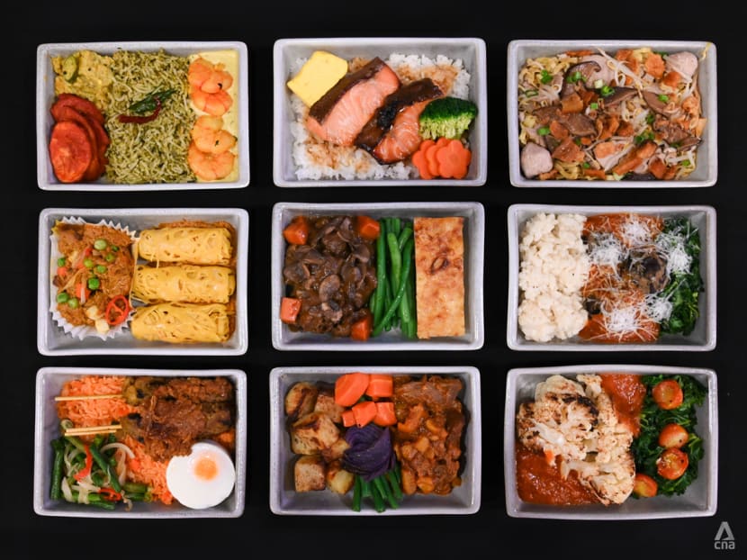 Singapore Airlines unveils improved Premium Economy Class dining ...