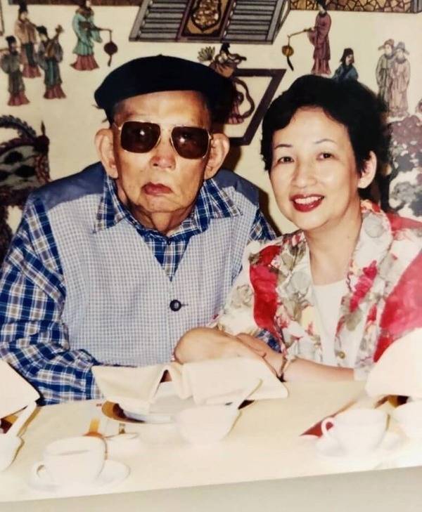 HK Actress Alice Fung Says Her Late Dad Openly Favoured Her Younger ...