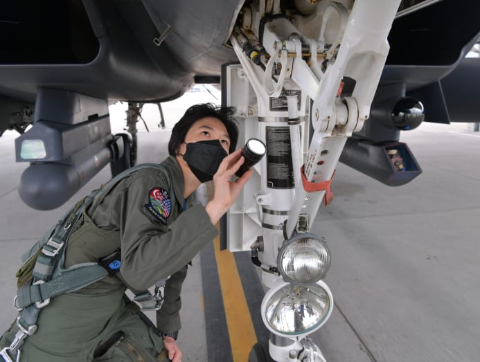 First all-female F-15SG fighter crew say they make a good team - CNA ...