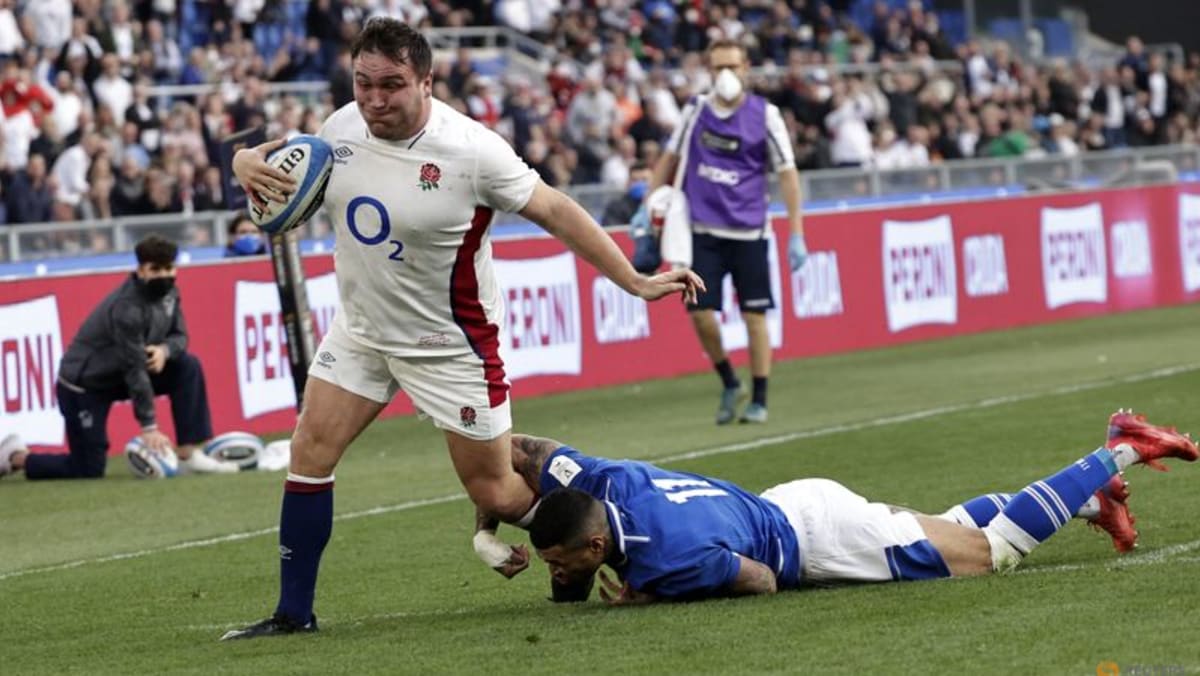 Five-try England roar back to form with commanding win in Italy - CNA