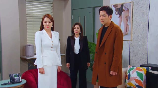 红色高跟鞋（第73集）：熙琼被迫下台 - vibes by 8world