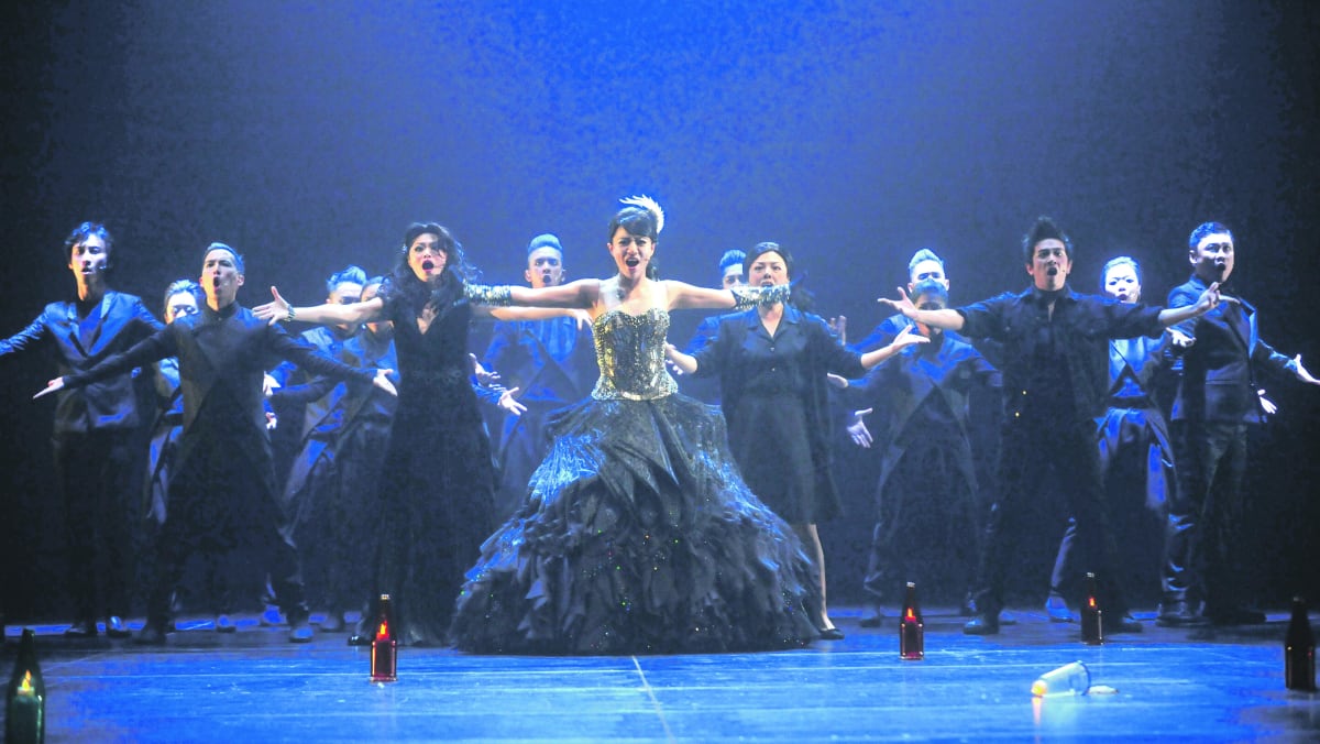 Theatre review: Glass Anatomy | 2.5/5 - TODAY