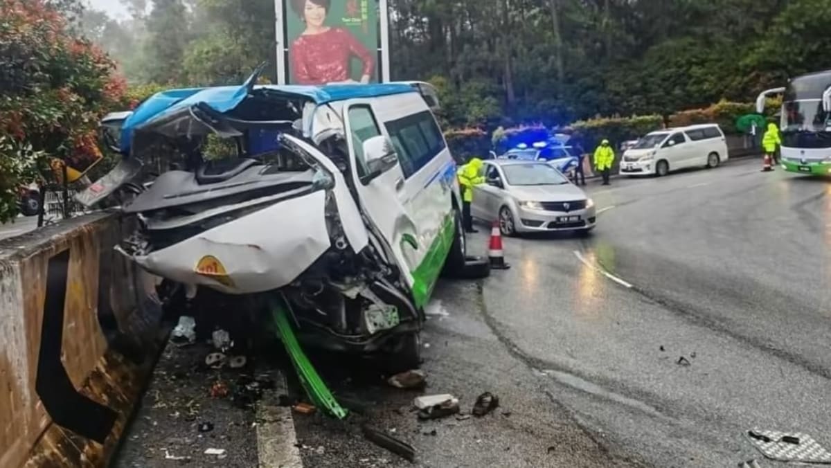 6 maut dalam nahas van di Genting Highlands - BERITA Mediacorp