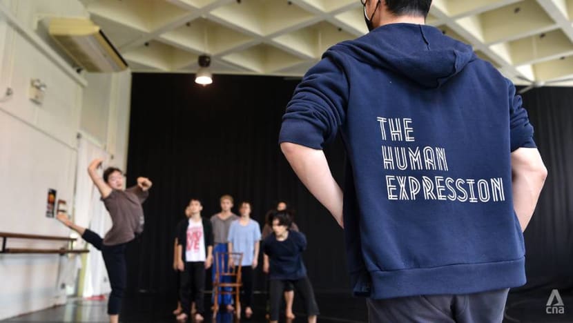 Despite struggling to draw digital audiences, a dance company persists ...