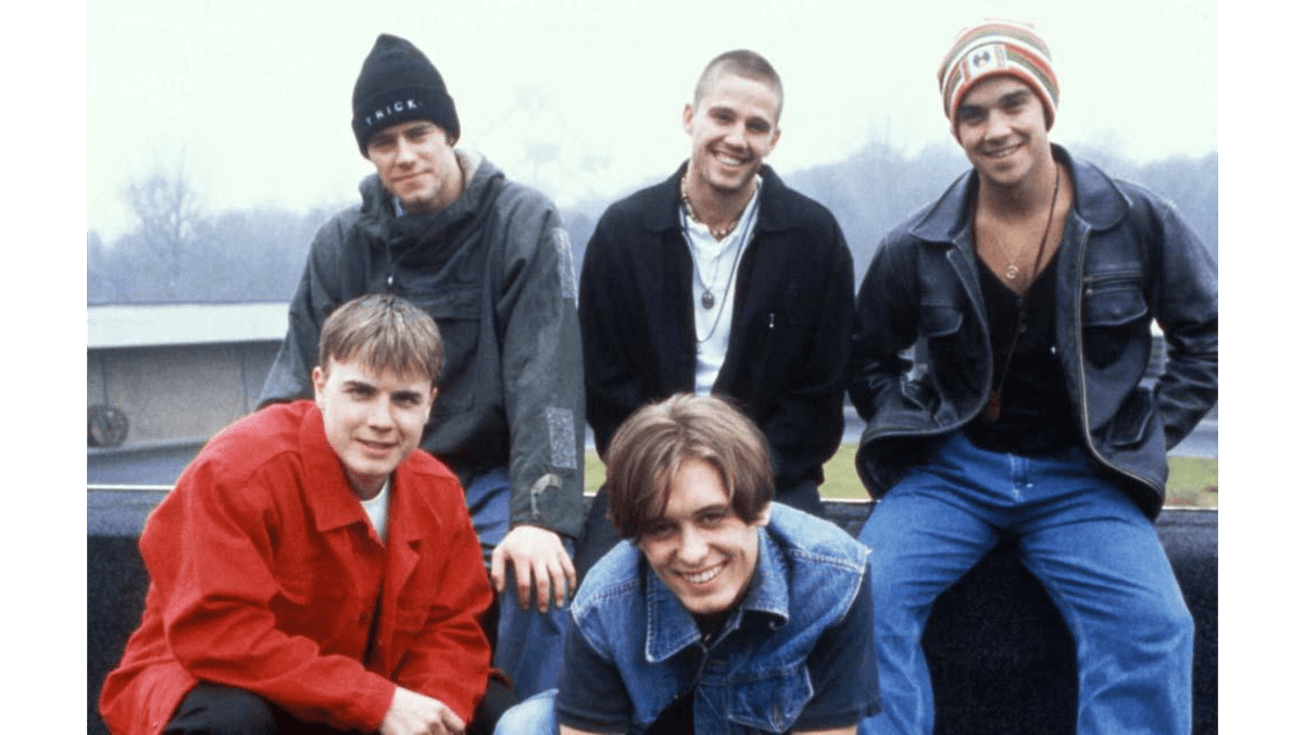 Robbie Williams up for Take That reunion with Jason Orange - 8days