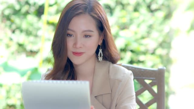 纱丽迷情（第1集）：霜玥奔赴摩达普拉 - vibes by 8world