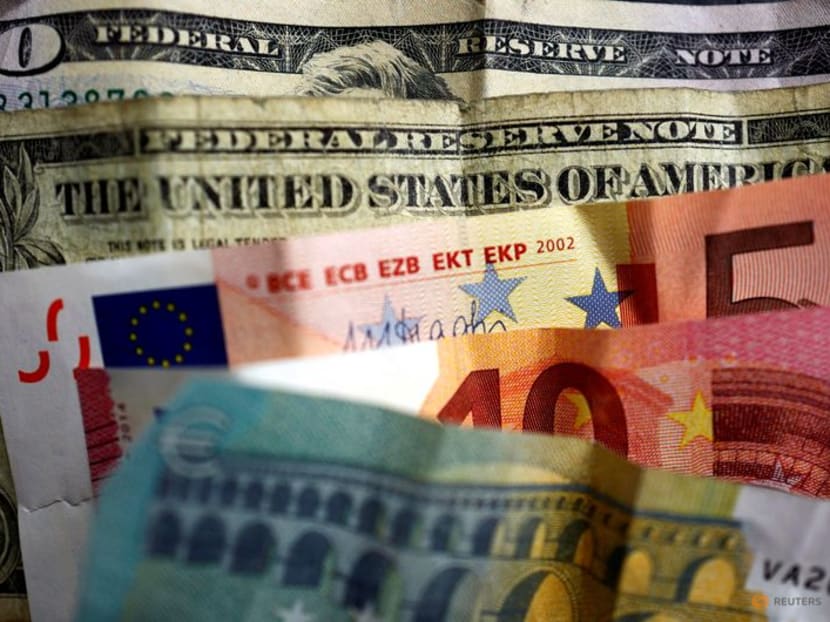 US dollar edges higher as GDP, jobless claims affirm rate hike bets - TODAY US dollar edges higher as GDP, jobless claims affirm rate hike bets - TODAY