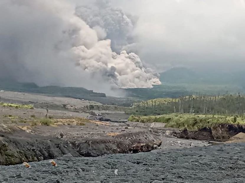 Indonesia evacuates villagers as volcano erupts on Java island - TODAY