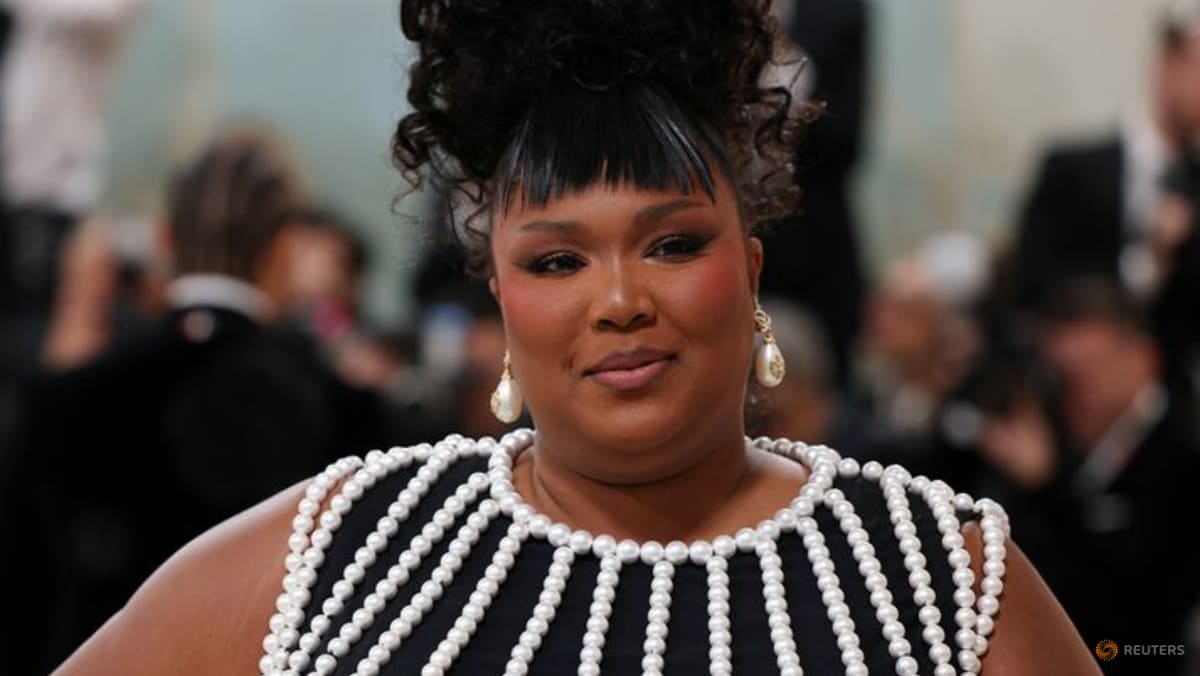 Singer Lizzo clarifies she's not quitting music despite recent outburst ...
