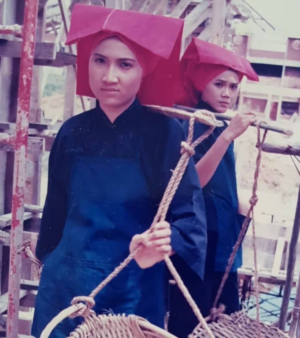 Hong Huifang Was Almost Made To Give Up Acting Then She Got Her Big Break In 1986's Samsui Women ...