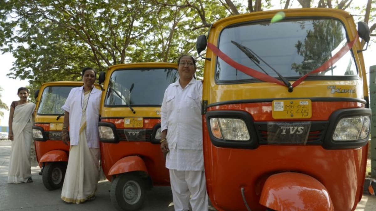 Meet Mumbai's first women rickshaw drivers - TODAY