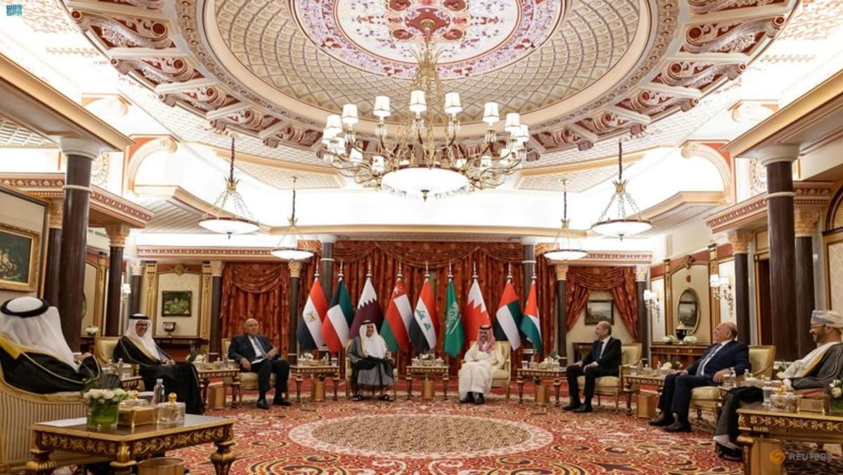 Arab foreign ministers discuss Syria crisis at Saudi meeting - TODAY