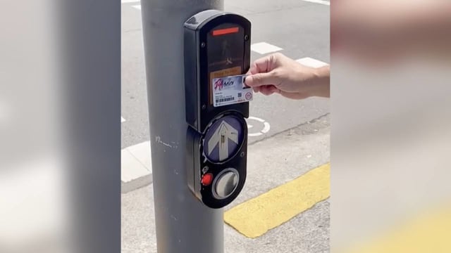 陆交局陆续推出多1500个友善绿人交通灯 - 8world