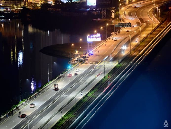 Hundreds of travellers cross checkpoints as Singapore-Malaysia land border fully reopens - CNA ...