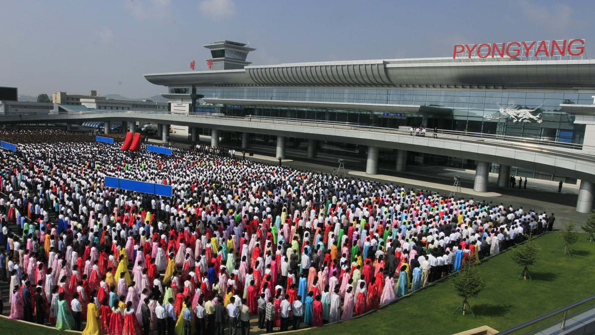 With great fanfare, Pyongyang opens new airport terminal - TODAY