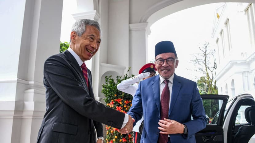 No bilateral issues should be left unresolved, says Anwar on first ...