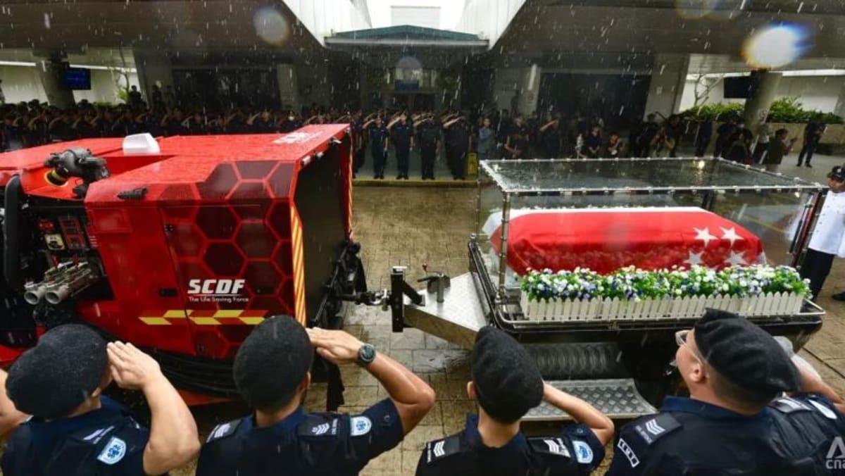 Ahli keluarga, rakan ucap selamat tinggal kepada mendiang 1SG Edward Go ...