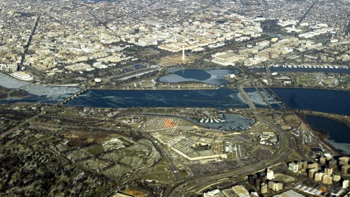 Fighter jets chase small plane in Washington area before it crashes in ...