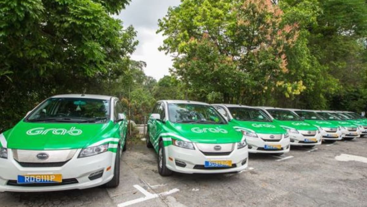 GrabCar follows Uber, cuts fares - TODAY