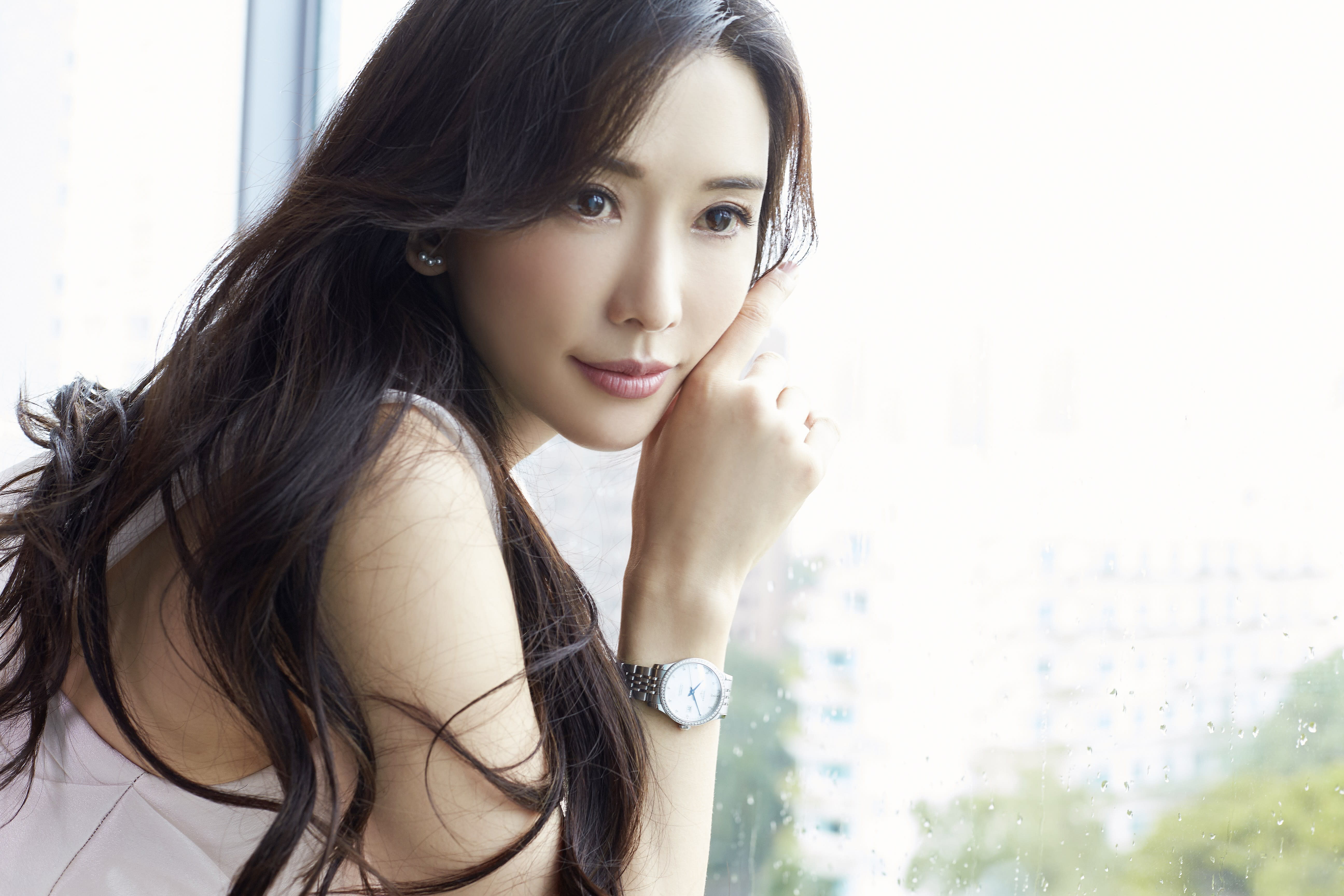 Lin Chiling Tells Us She Wants To Be In Love Before It’s Too Late - 8days