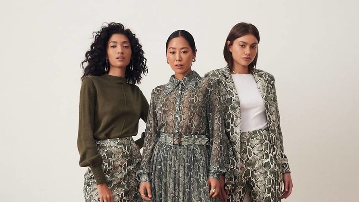 How to repeat your clothes at work without anyone noticing - CNA Lifestyle