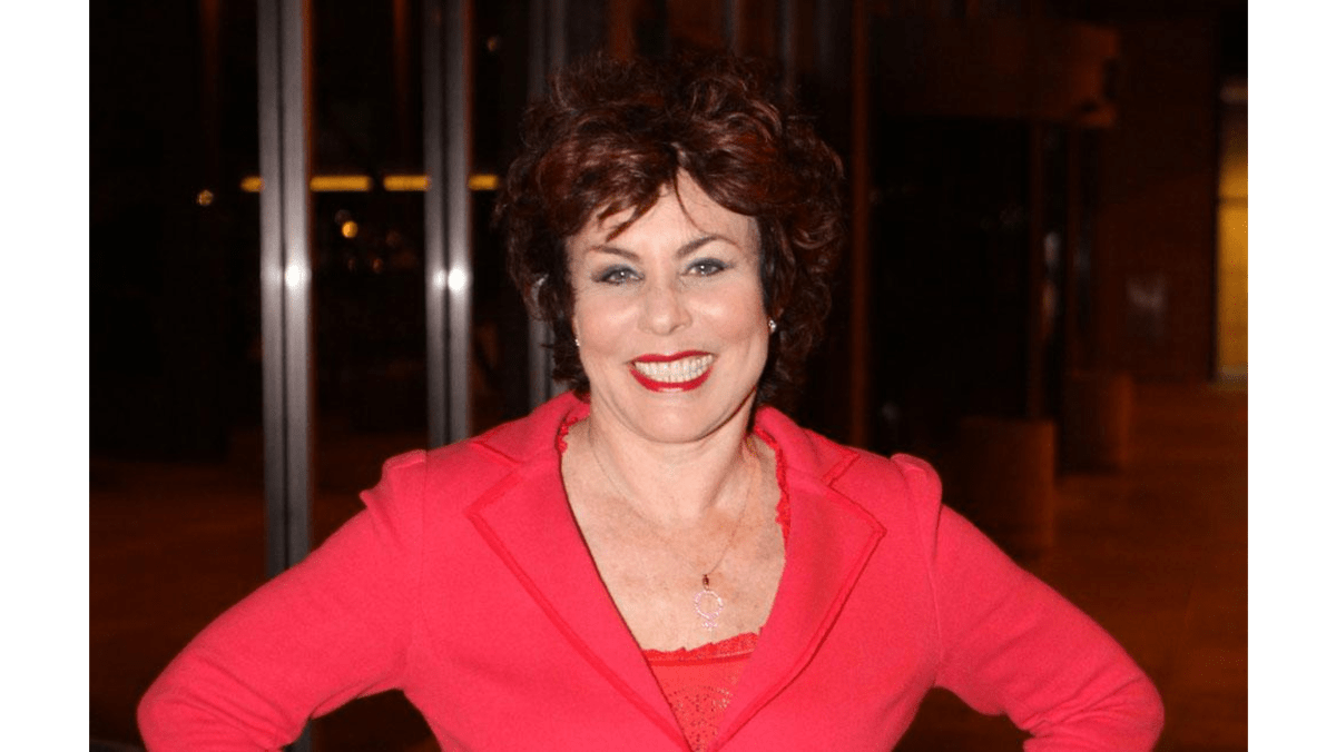 Ruby Wax wasn't 'comfortable' with fame - 8days