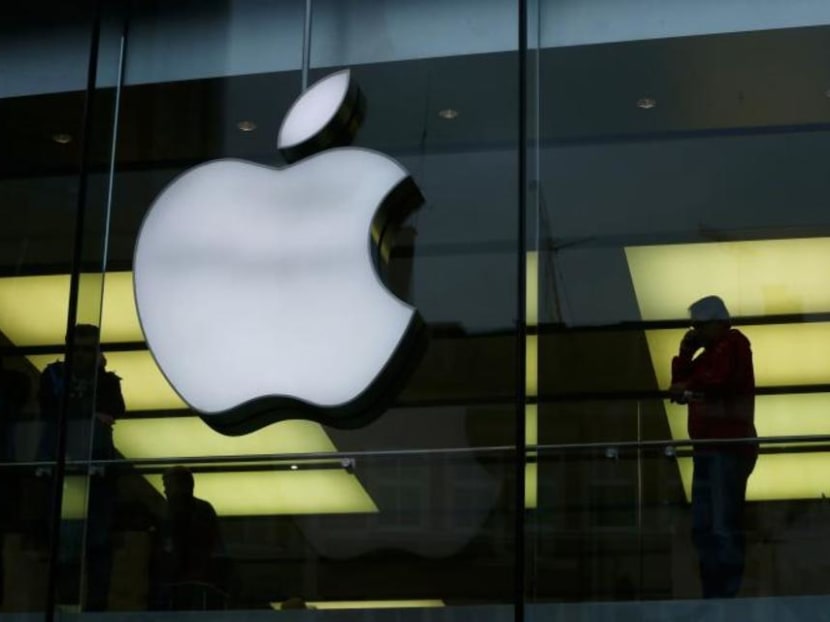 Apple reaches new landmark with US$1 trillion valuation - TODAY