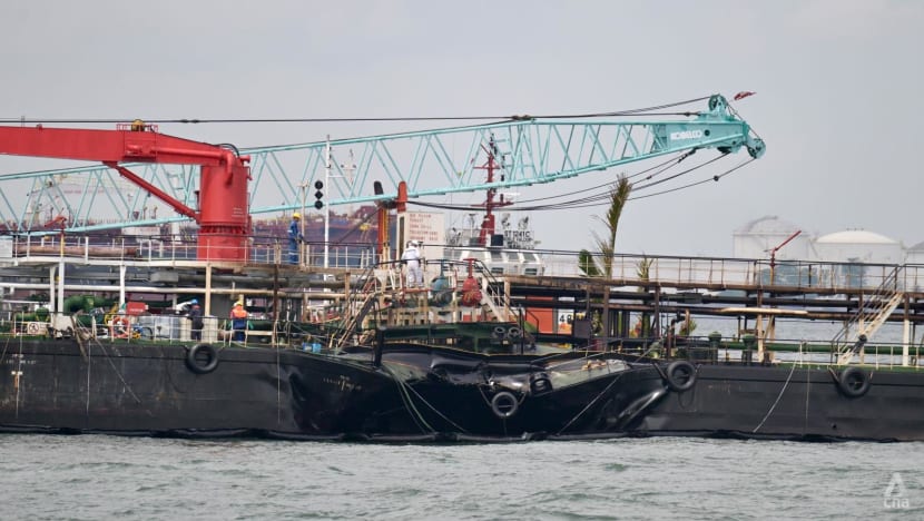 Tidal currents pose challenge to oil spill clean-up operations; drones ...