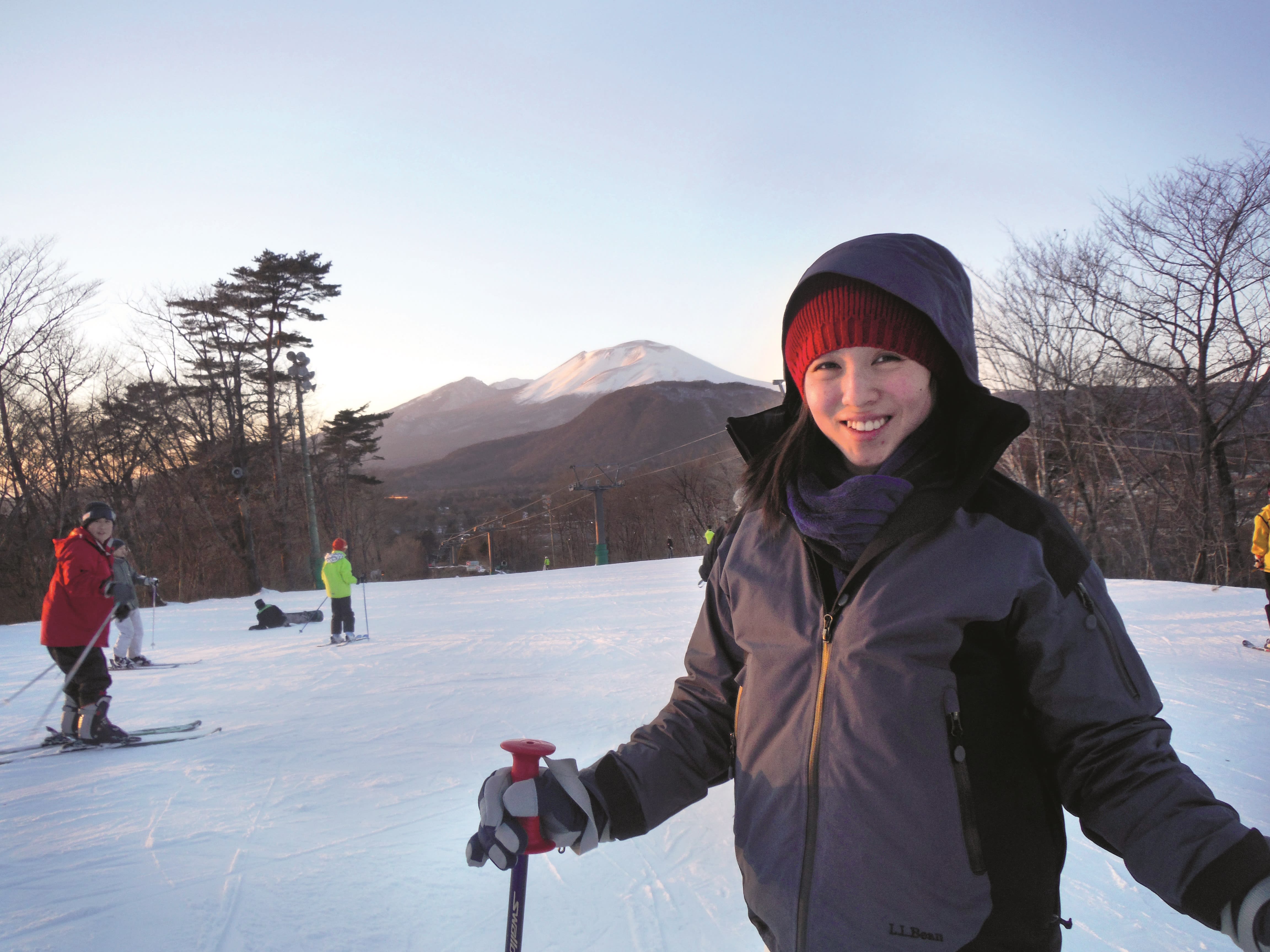 Are You More Likely To See A Celeb In A Window Or Aisle Seat? - 8days