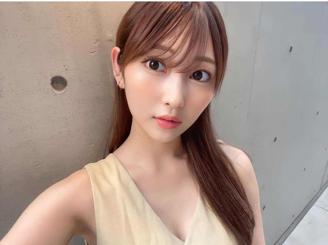 This Ex Japanese Idol Group Member Is Now A Bar Hostess, Says It’s A ...
