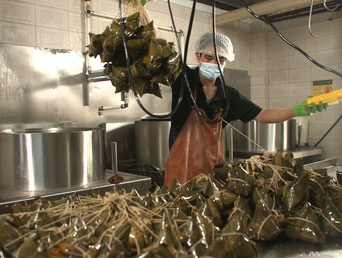 Kim Choo Kueh Chang and HarriAnns: Nyonya rice dumplings and Teochew ...