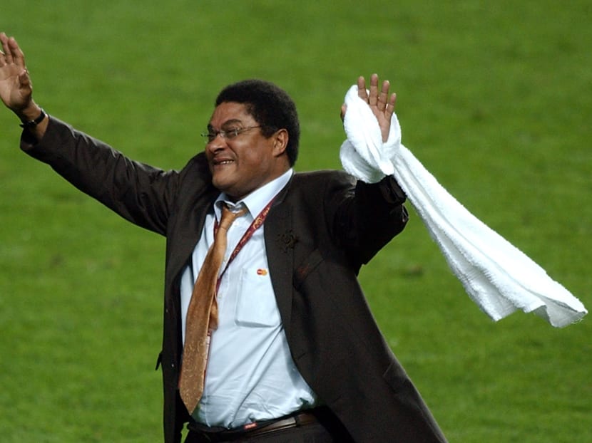 Portugal legend Eusebio dies at 71 - TODAY