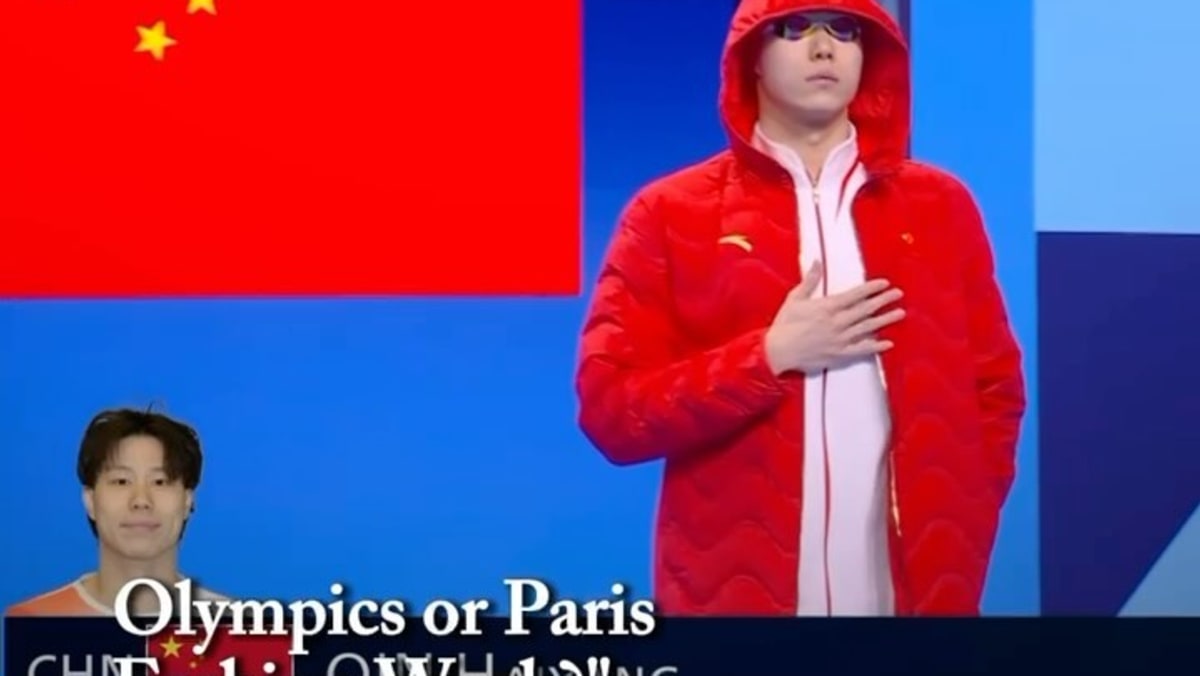 Excuse me, are you a model? To read the full story, click - 8days