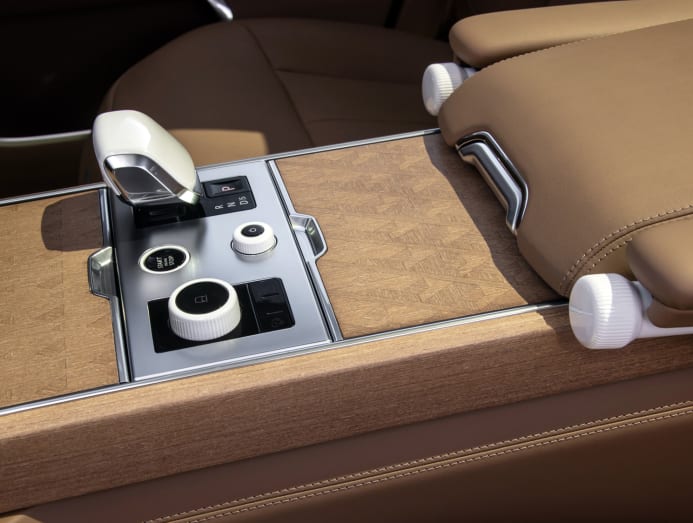 Driving the first 7-seater Range Rover through California’s Napa Valley ...