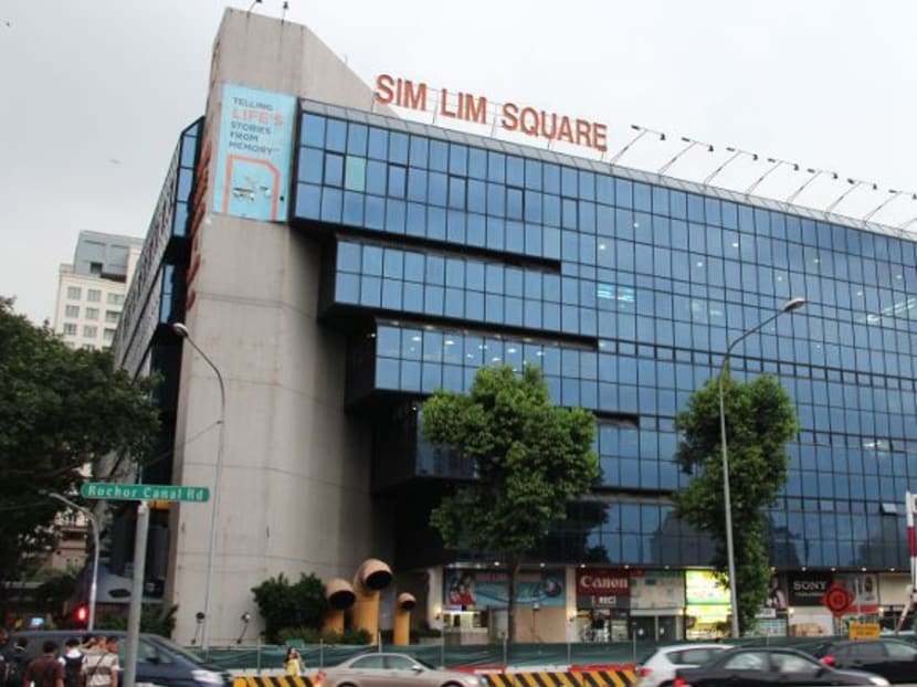Sim Lim Square hopes to raise service standards by end-2015 - TODAY