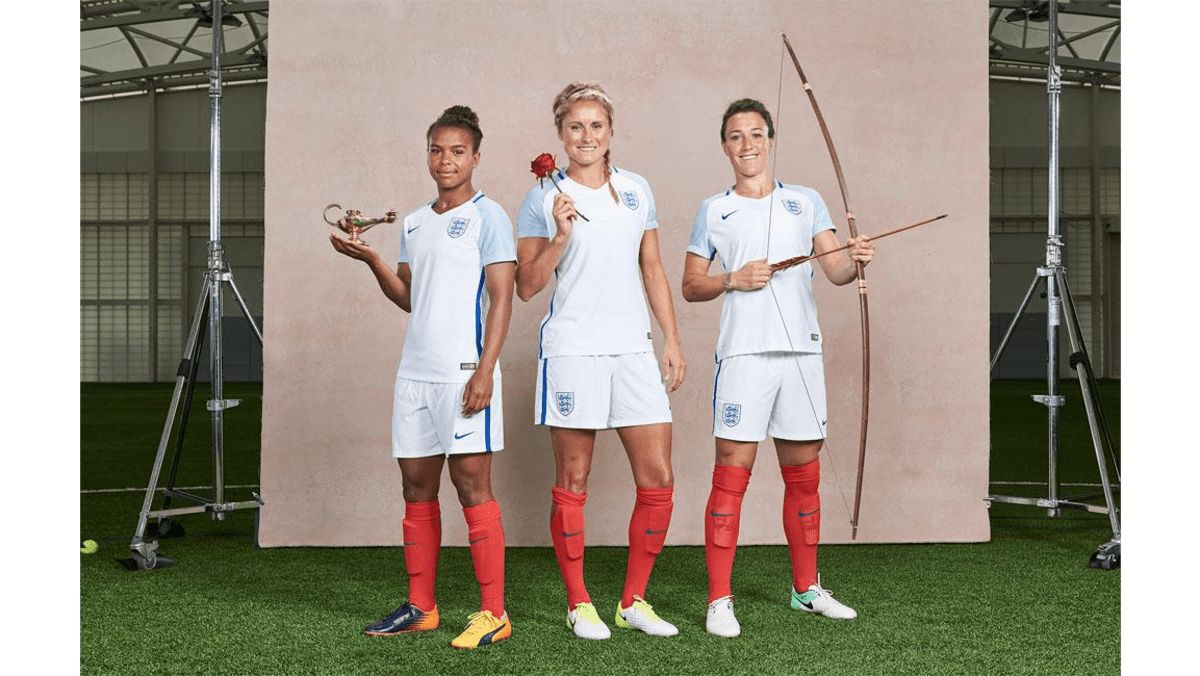 Lionesses wants soccer playing Disney Princess - 8days