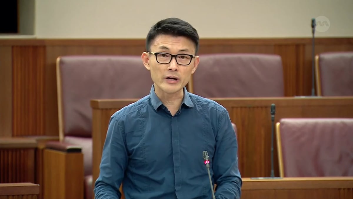 Baey Yam Keng on limiting makeshift smoking corners - CNA