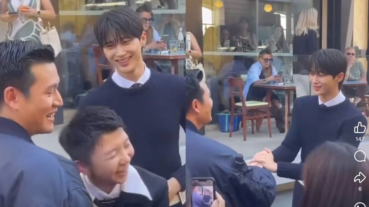 Eric Chou Teases Manager For Asking Byeon Woo Seok For A Pic; Then Asks ...
