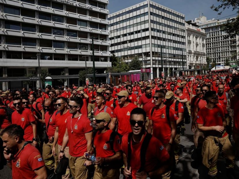 Thousands of Greeks rally as state workers strike over labour law plans ... Thousands of Greeks rally as state workers strike over labour law plans ...
