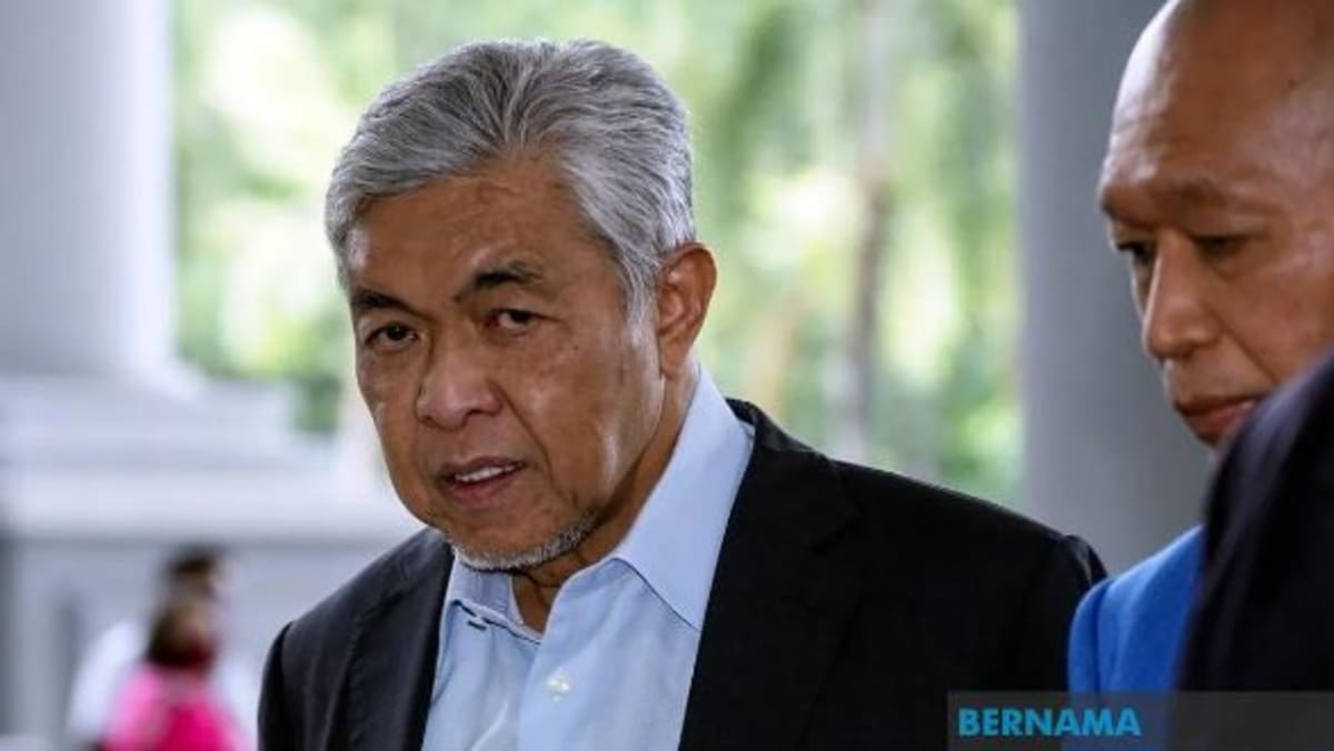 Perbicaraan kes rasuah Ahmad Zahid ditangguh tahun depan - BERITA Mediacorp
