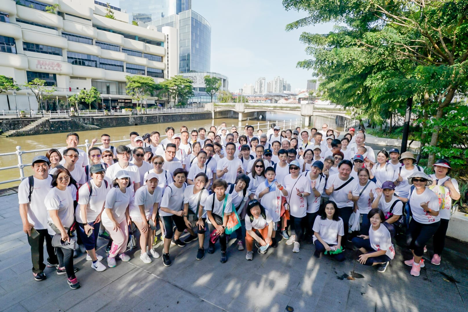 潮州八邑会馆举行健行活动 吸引250名潮州人参与 - 8world