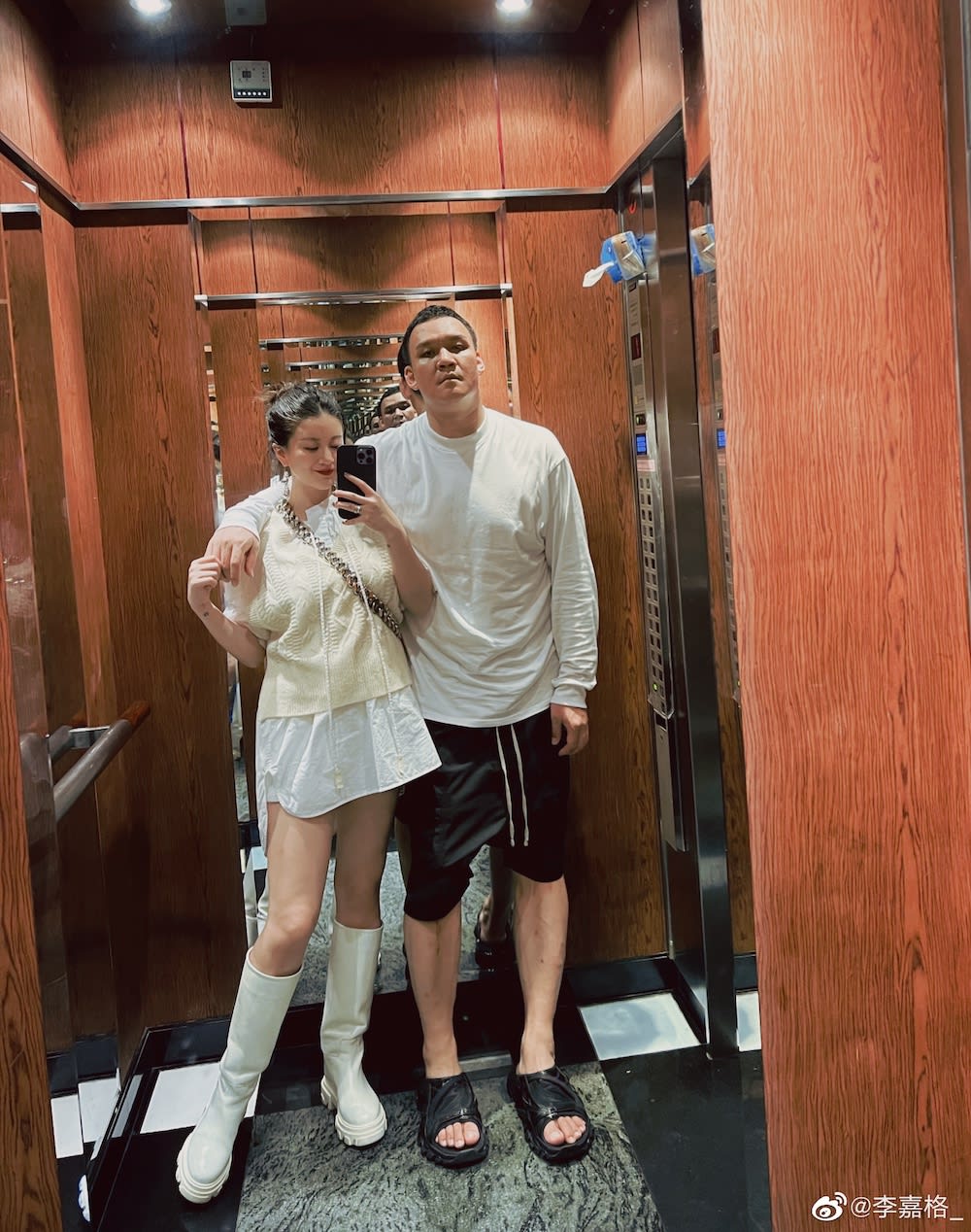 Chinese Singer Li Jiage, 31, Lost The Voice Of China But Ended Up ...