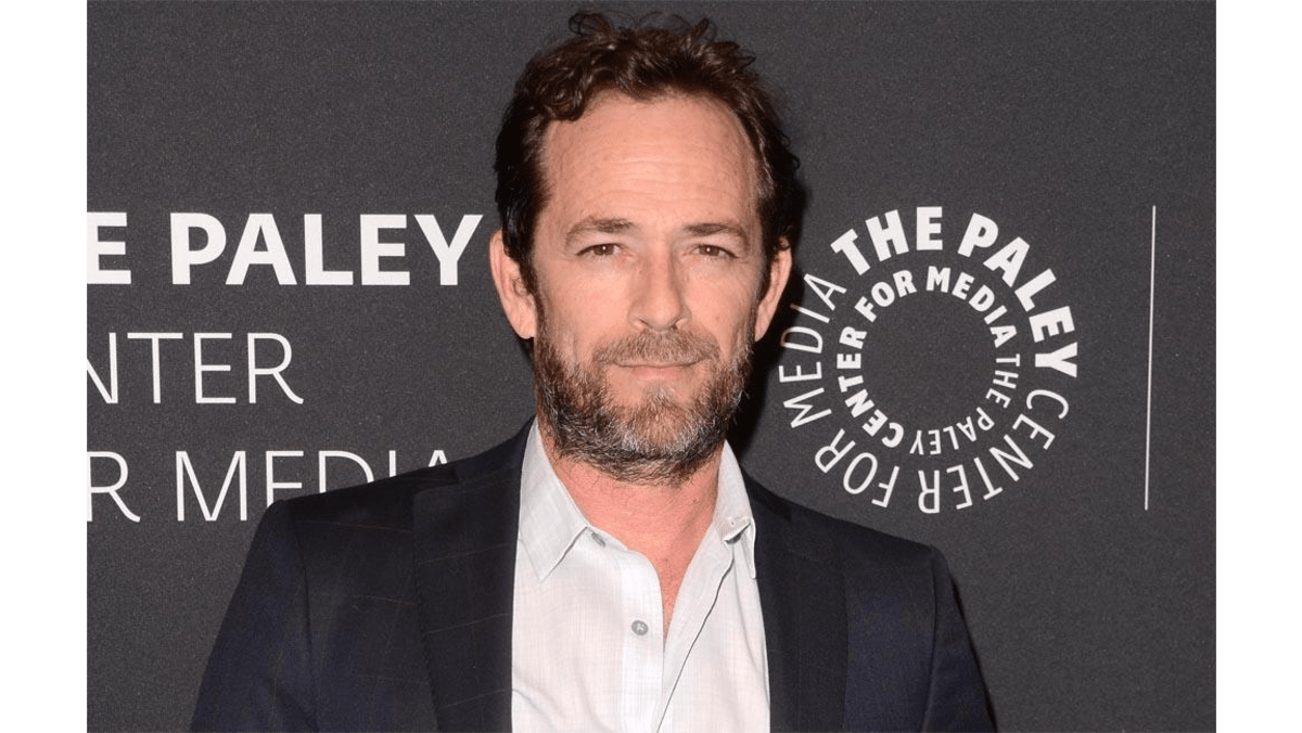 Luke Perry remembered as a hero in Riverdale episode - 8days