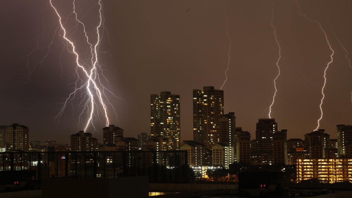 Lightning strikes can cause severe injuries in a flash - TODAY
