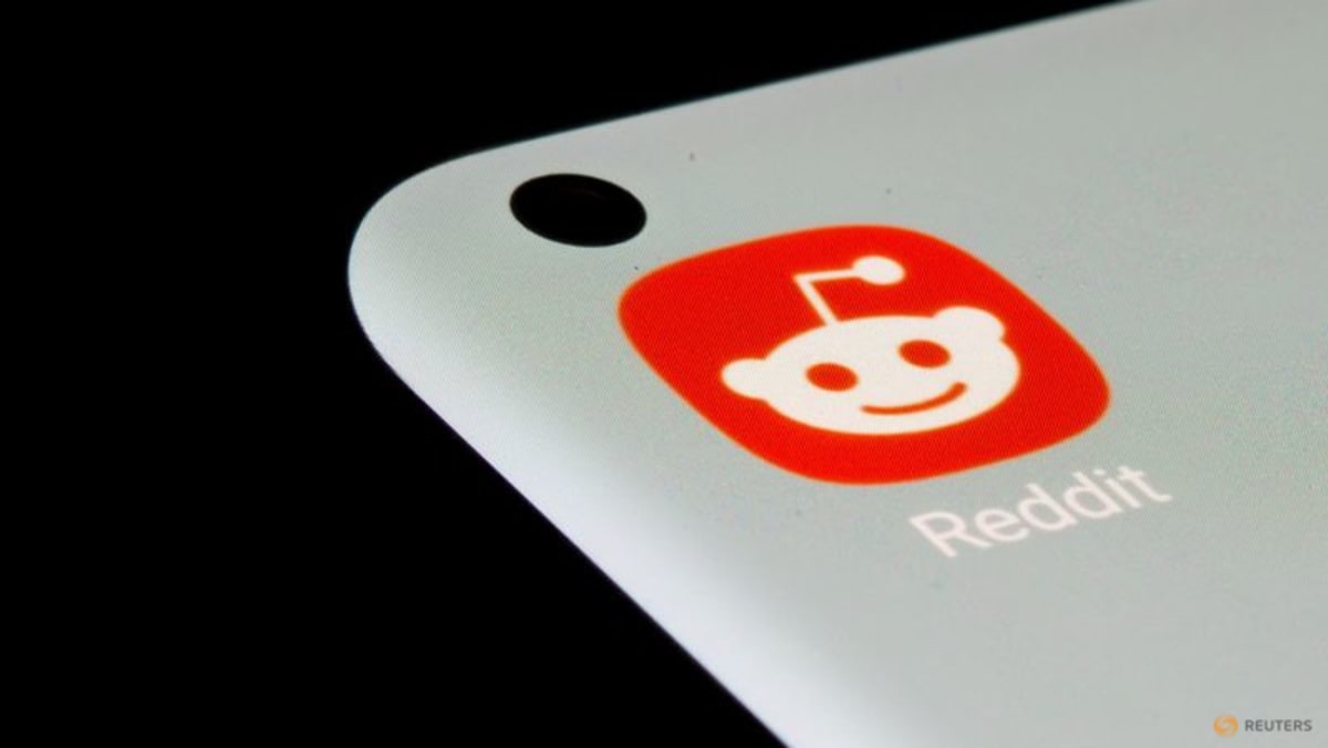 OpenAI strikes deal to bring Reddit content to ChatGPT - CNA OpenAI strikes deal to bring Reddit content to ChatGPT - CNA