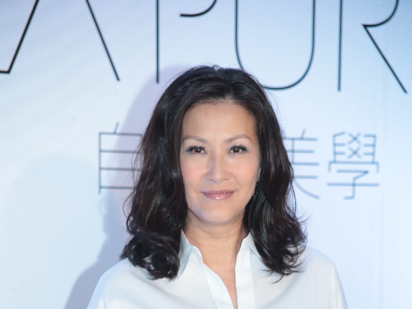 Ex TVB Actress Flora Chan Reportedly Working As An English Teacher In ...