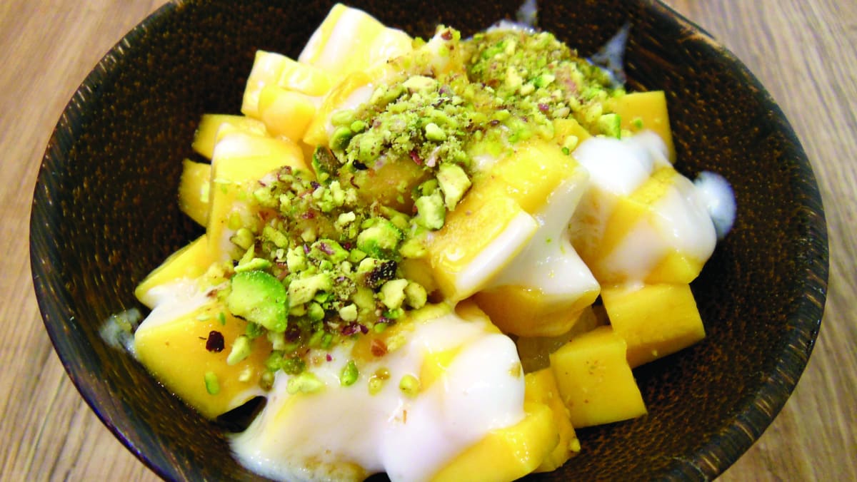 Food review: Krapow serves nicely spicy Thai street food - TODAY