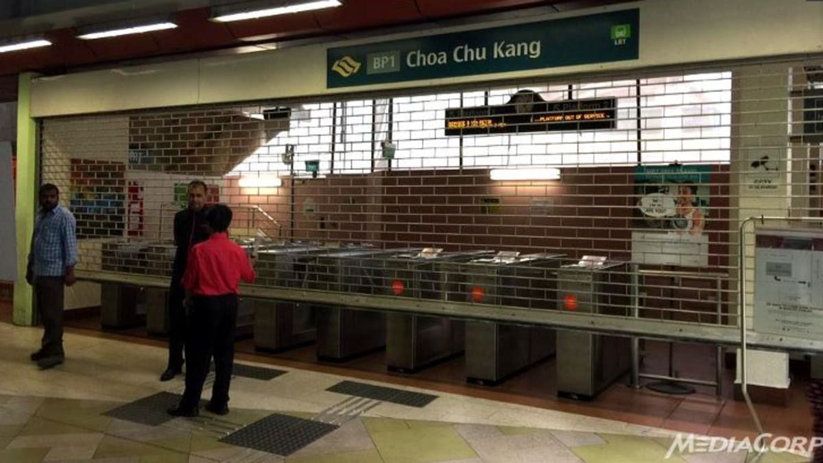 Two-hour LRT service disruption between Choa Chua Kang and Senja - TODAY
